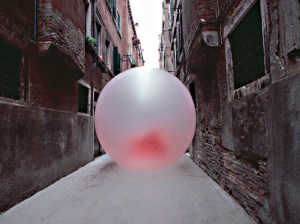 Simone Decker: Chewing in Venice 1 + 2 | CollabCubed
